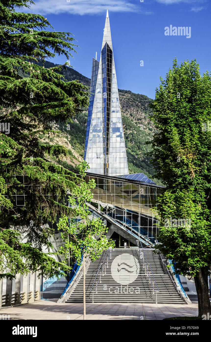 Amazing glass building in France with beautiful architecture and ...