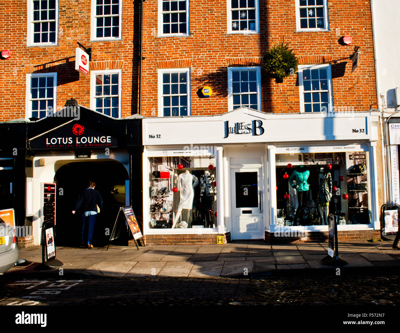 Designer clothes shop in Yarm Stock Photo - Alamy