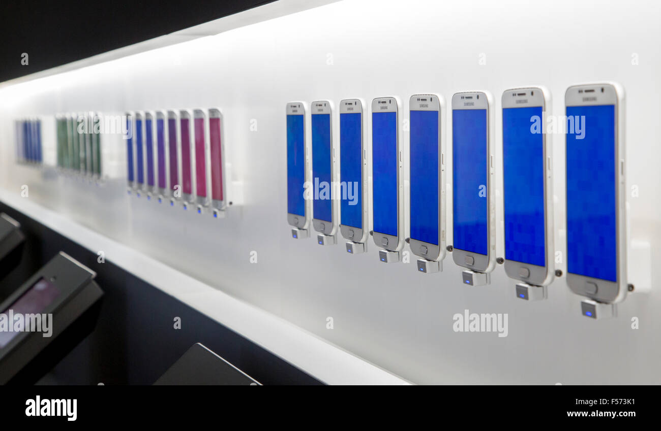 Samsung headquarters seoul korea hi-res stock photography and images ...