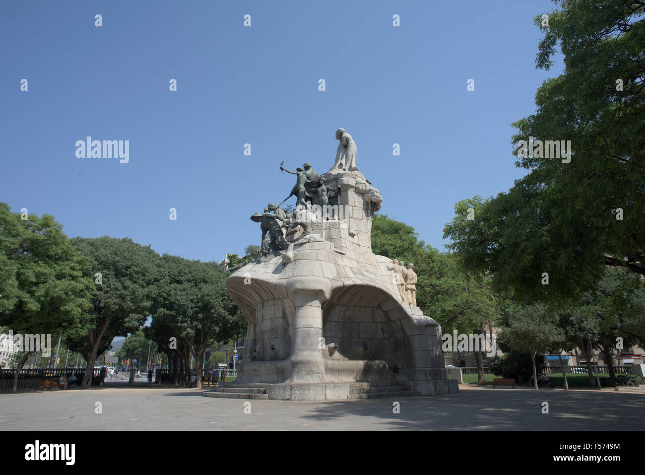 Plaça de Tetuan, Barcelona, Spain Stock Photo - Alamy