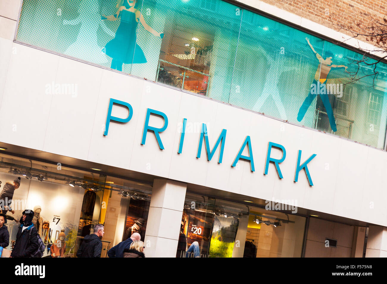 Primark hi-res stock photography and images - Alamy