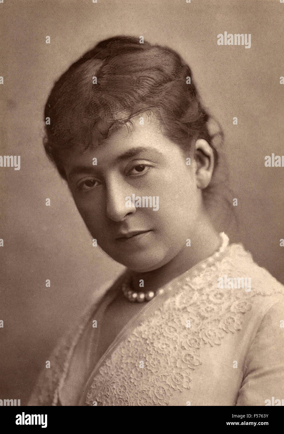 The French actress Leonide Leblanc of the Gymnase-dramatique Stock ...