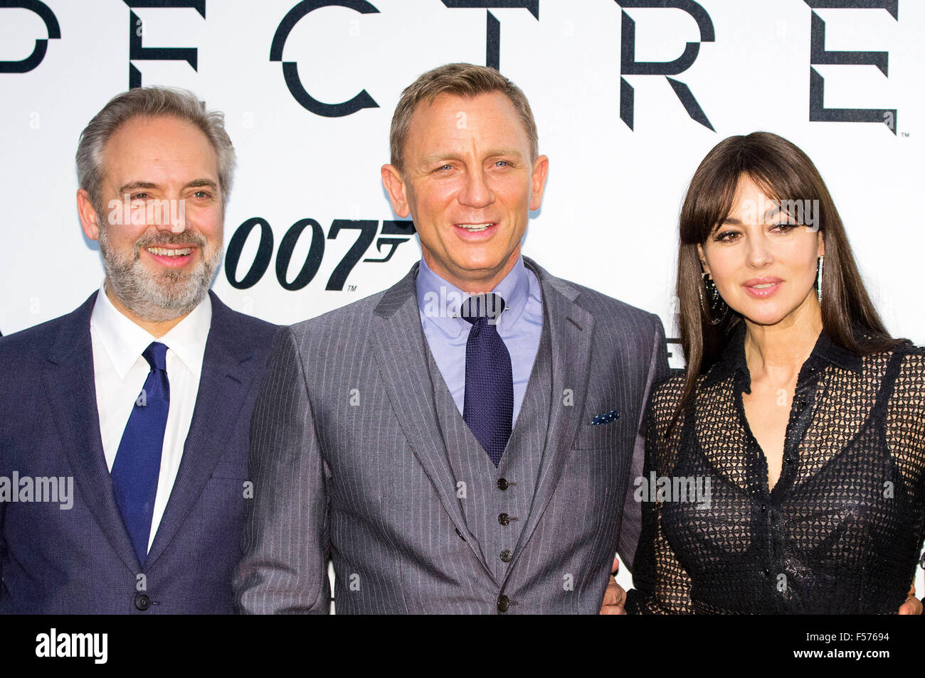 Berlin, Germany. 28th Oct, 2015. Film Director Sam Mendes, Daniel Craig ...