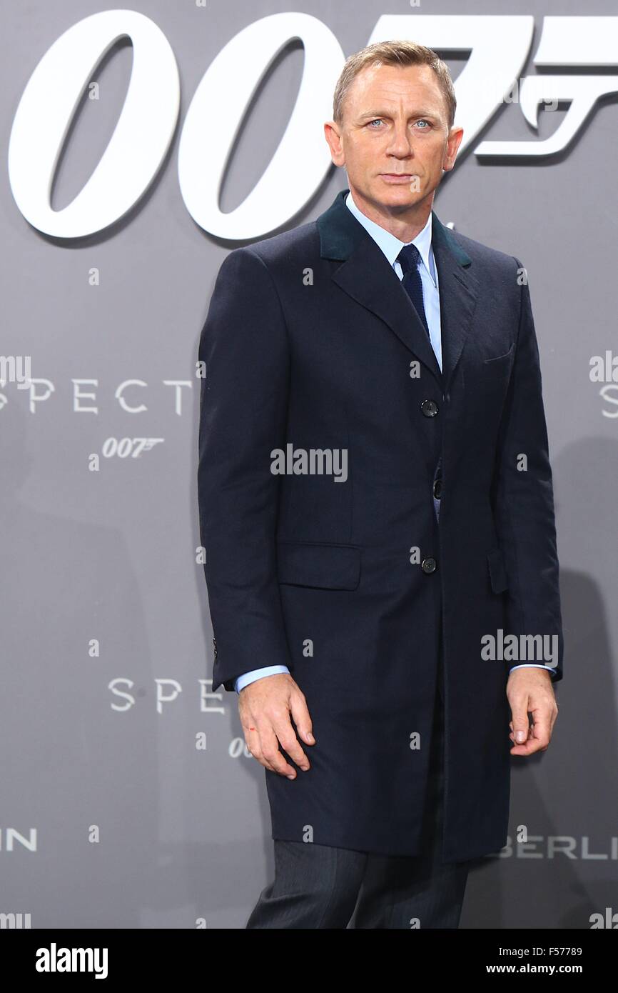 Berlin, Germany. 28th Oct, 2015. Daniel Craig arriving at the Premiere ...