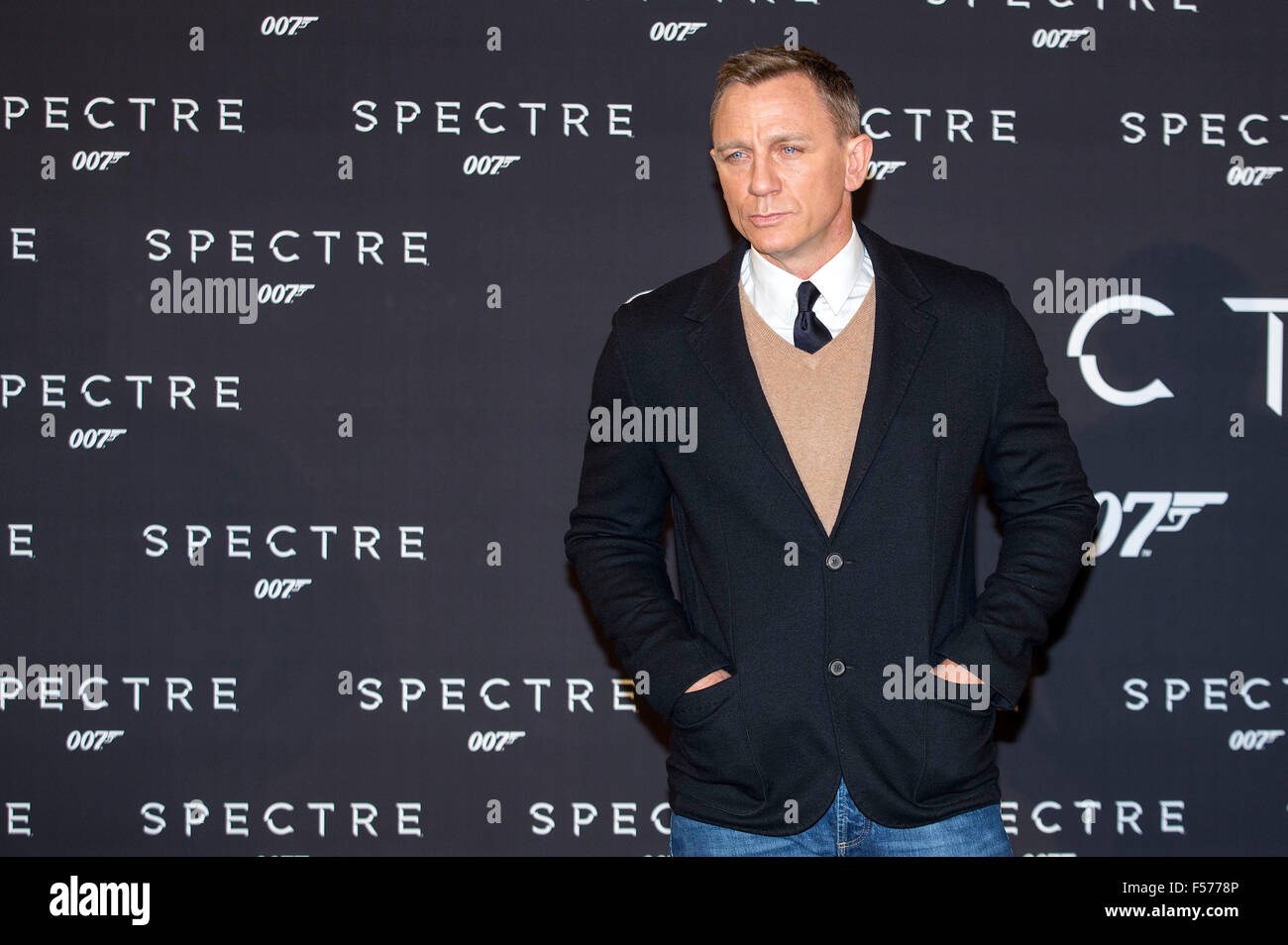 Daniel craig spectre rome hi-res stock photography and images - Alamy