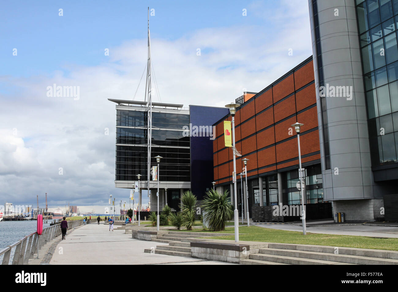 Belfast entertainment venue hi-res stock photography and images - Alamy