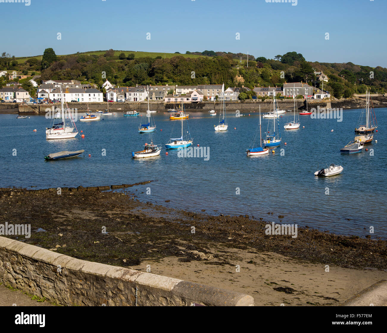 Boats on river fal by flushing hi-res stock photography and images - Alamy