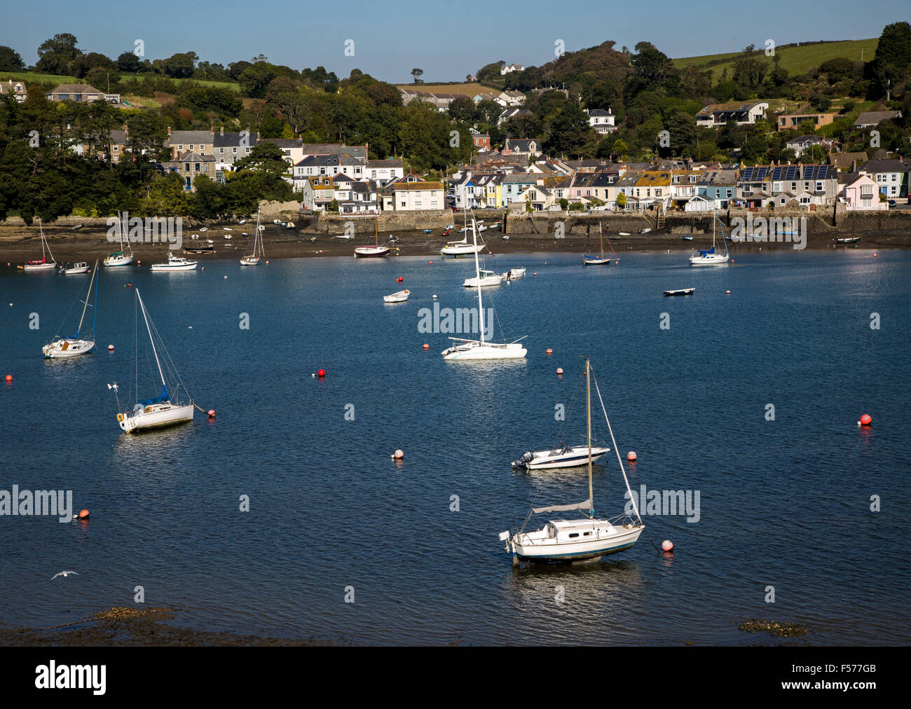 Flushing cornwall hi-res stock photography and images - Alamy