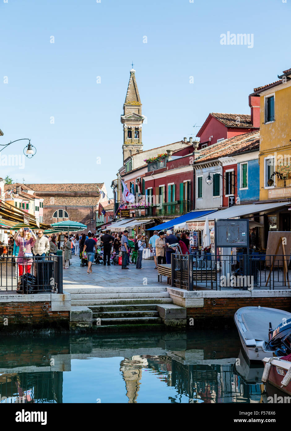 Colorful views and buildings in Burano, Venice, Italy Stock Photo - Alamy