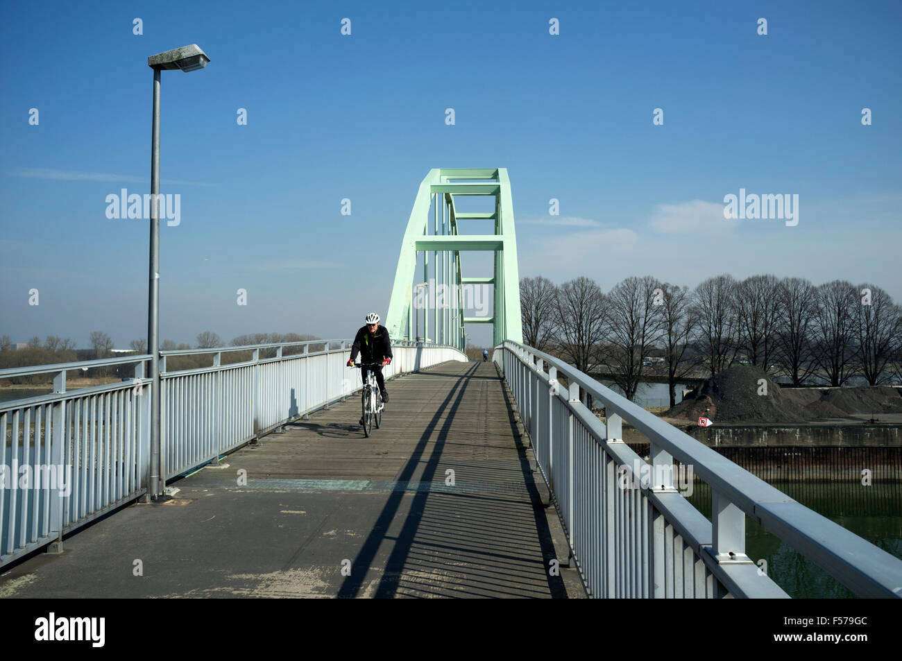 Foot cycle hi-res stock photography and images - Alamy