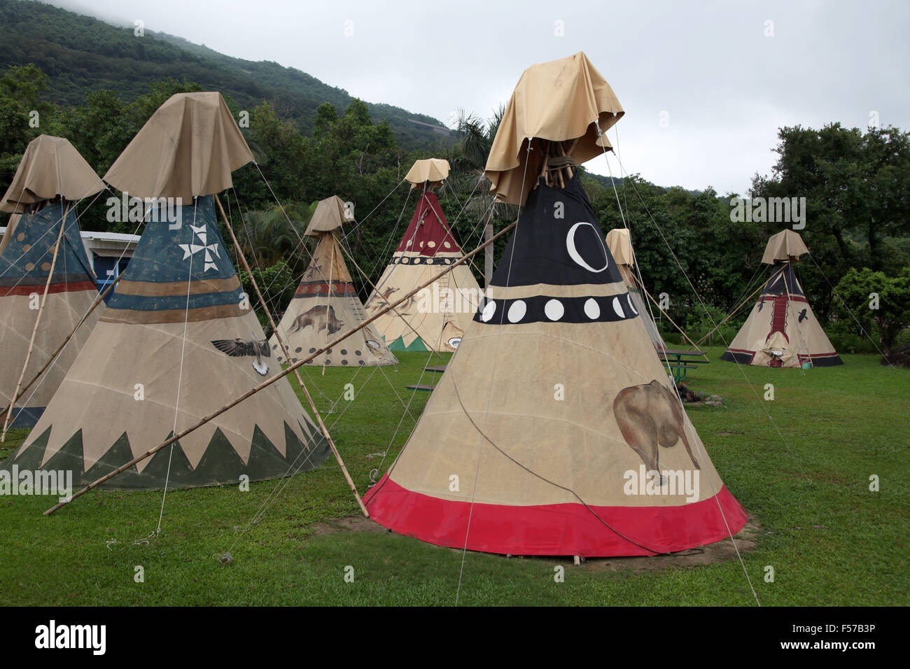 Tipi on the forest High Resolution Stock Photography and Images - Alamy