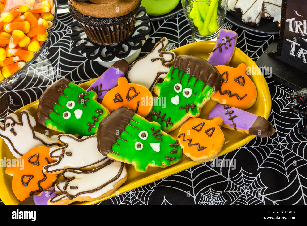 Variety of sweets prepared as Halloween treats Stock Photo - Alamy