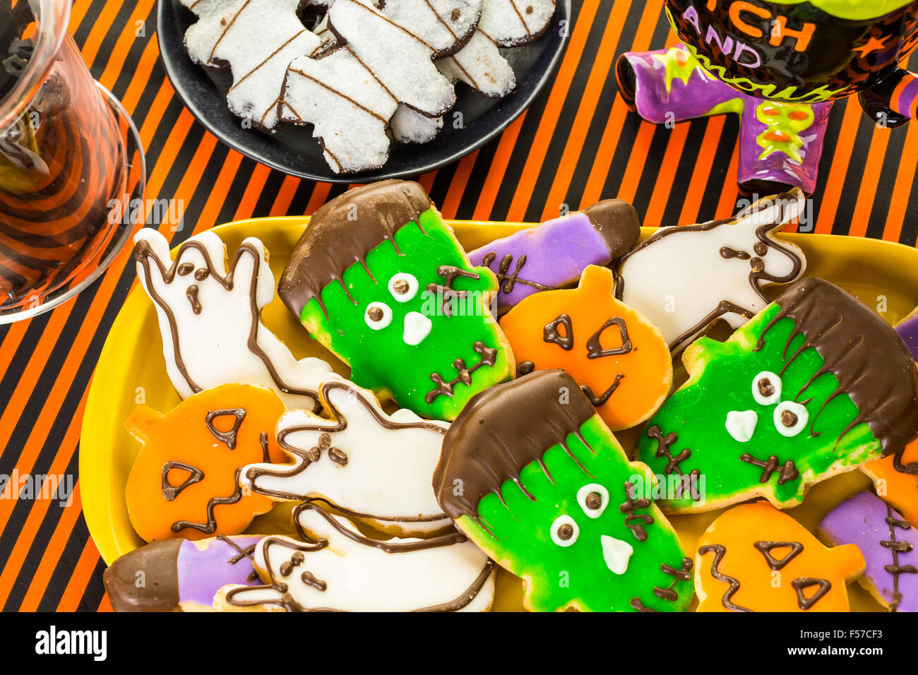 Variety of sweets prepared as Halloween treats Stock Photo - Alamy