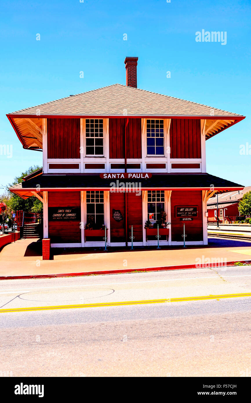 Two storey terminal building hi-res stock photography and images - Alamy