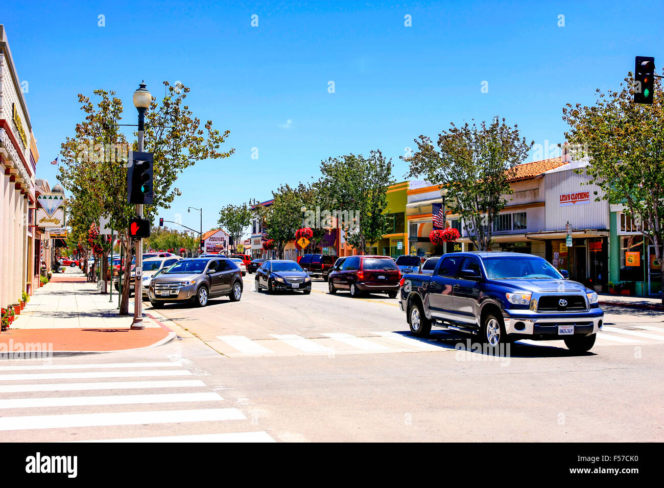 Main street view hi-res stock photography and images - Alamy