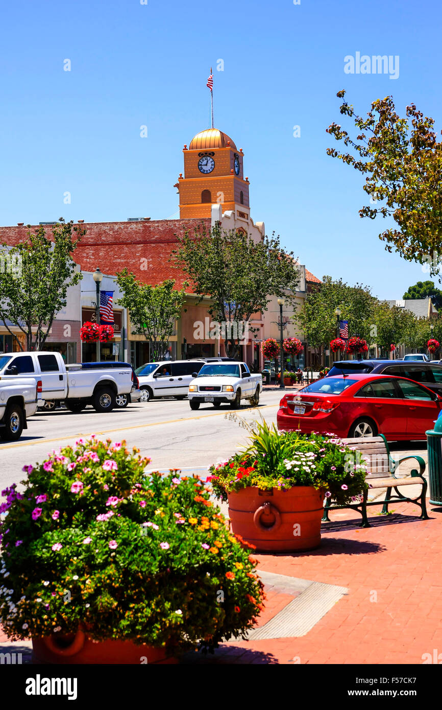 Downtown Main Street shops and restaurants in Santa Paula city in ...
