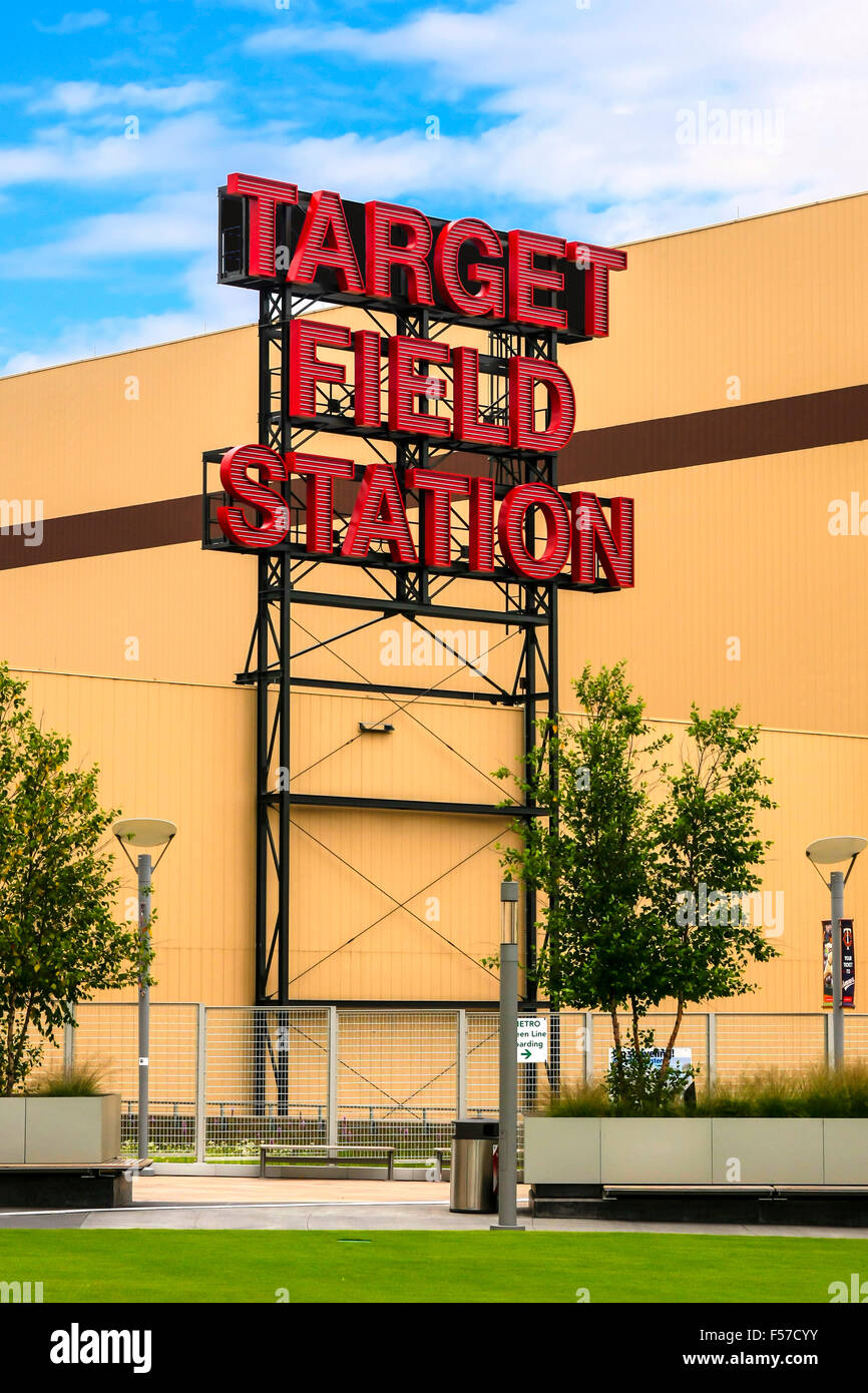 Minneapolis transit hi-res stock photography and images - Alamy