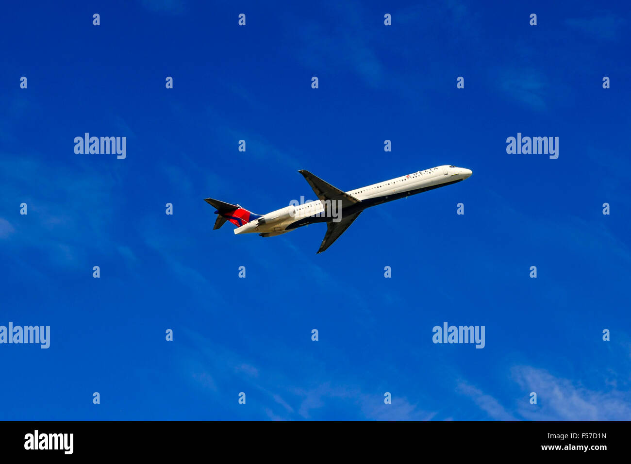 Delta airlines CRJ-900 Bombardier out of Minneapolis-St. Paul airport ...