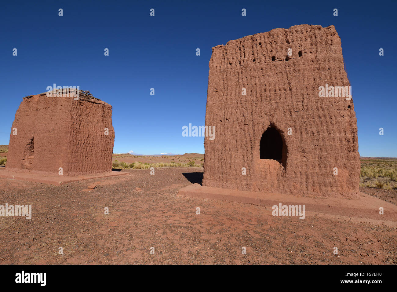 Chullpa hi-res stock photography and images - Alamy