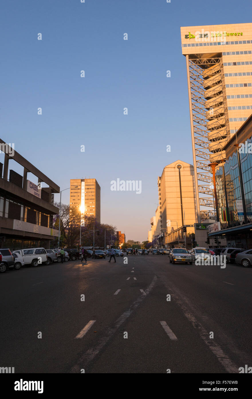 Harare traffic cars hi-res stock photography and images - Alamy