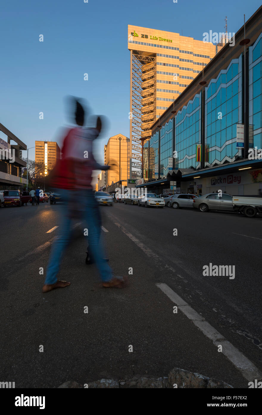 Harare traffic cars hi-res stock photography and images - Alamy