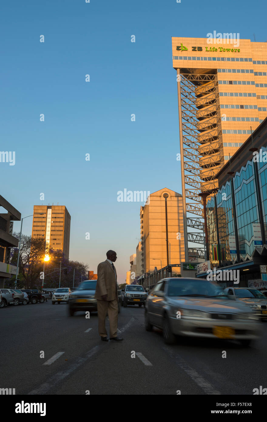 Harare traffic cars hi-res stock photography and images - Alamy