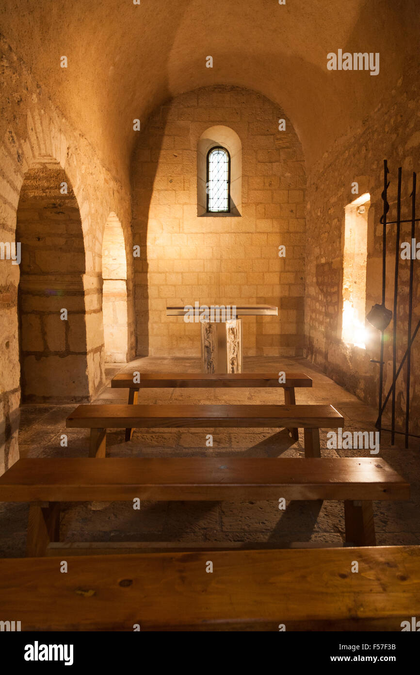 Perigueux cathedral interior hi-res stock photography and images - Alamy