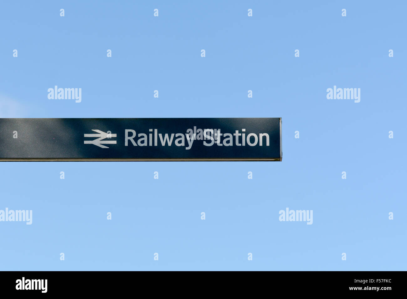 Station direction sign hi-res stock photography and images - Alamy