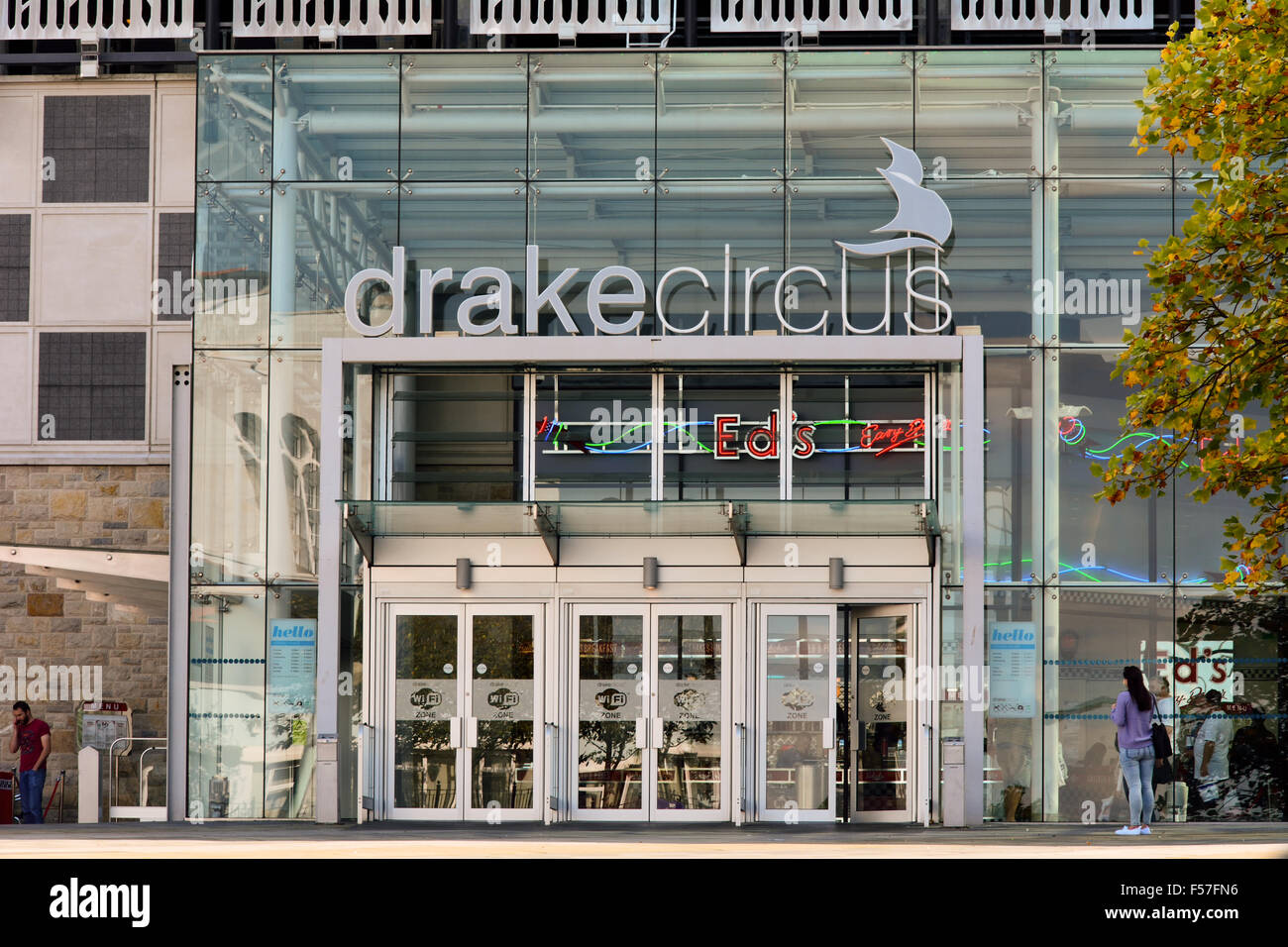 Drake circus shopping hi-res stock photography and images - Alamy