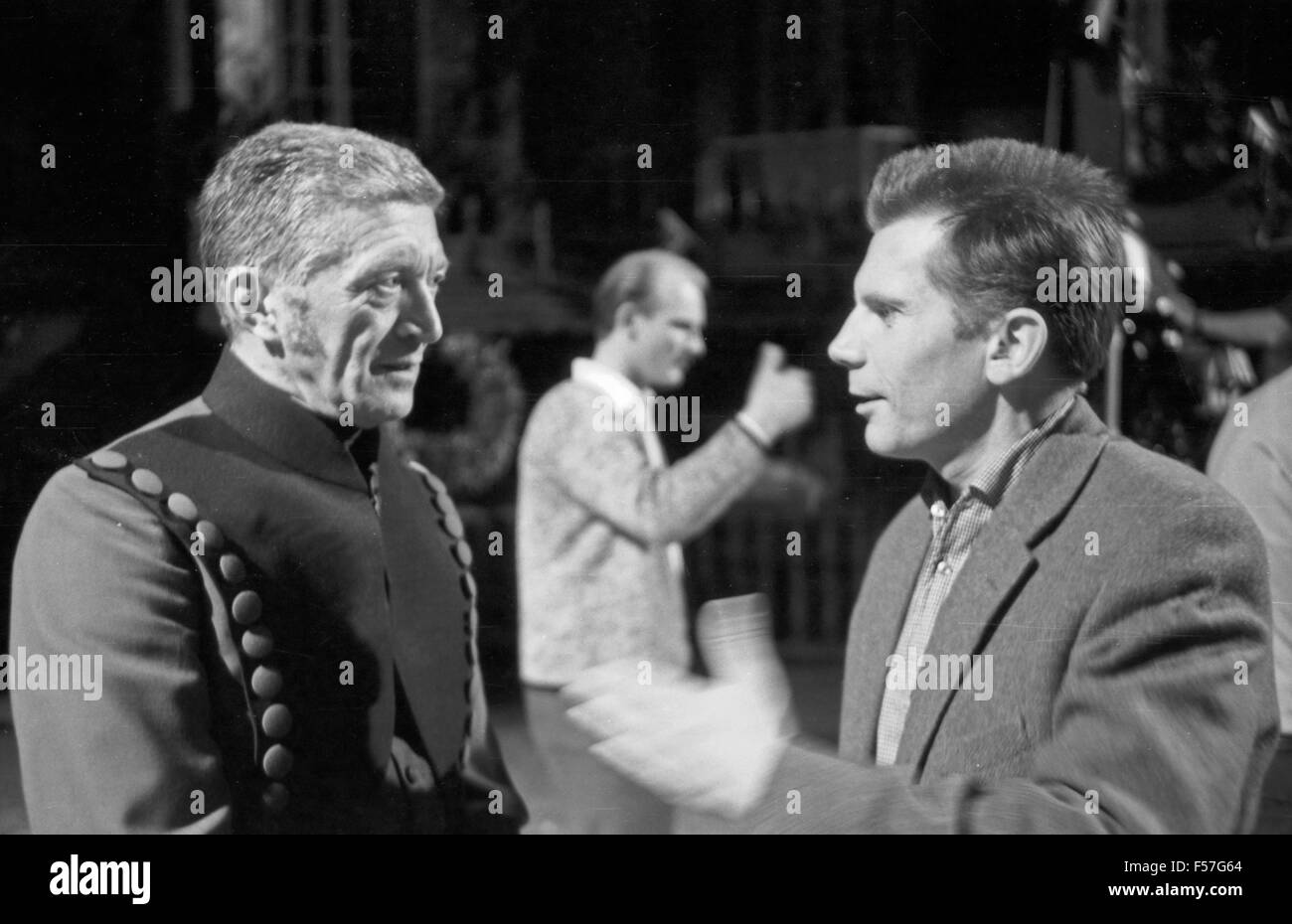 Der österreichische Regisseur Gerhard Klingenberg am Set einer ...