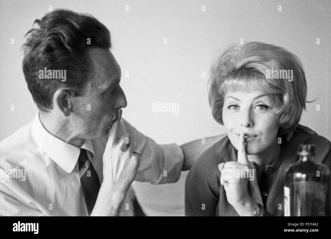 Deutsche Schlagersängerin Eva Homonnay, Deutschland 1960er Jahre ...