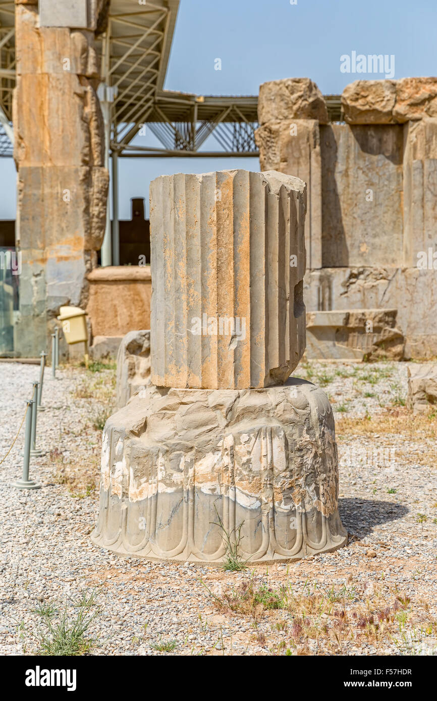 Assyria palace architecture hi-res stock photography and images - Alamy