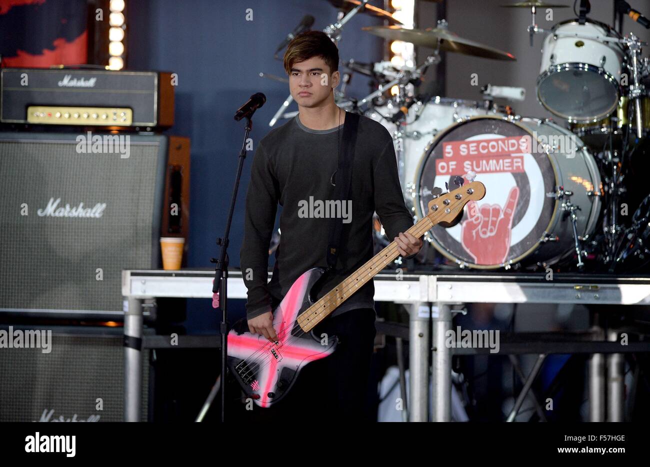 New York, NY, USA. 28th Oct, 2015. Calum Hood, 5 Seconds of Summer on ...