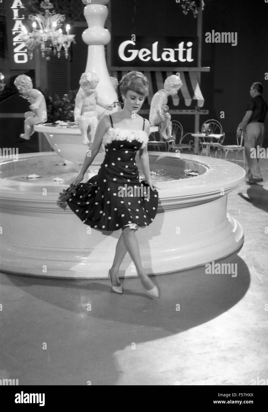 Deutsche Schlagersängerin Inge Brück, Deutschland 1960er Jahre. The ...