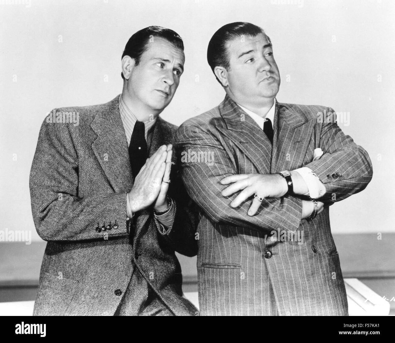 ABBOTT AND COSTELLO US film comedy duo with William "Bud" Abbott at left and Lou Costello in the ...