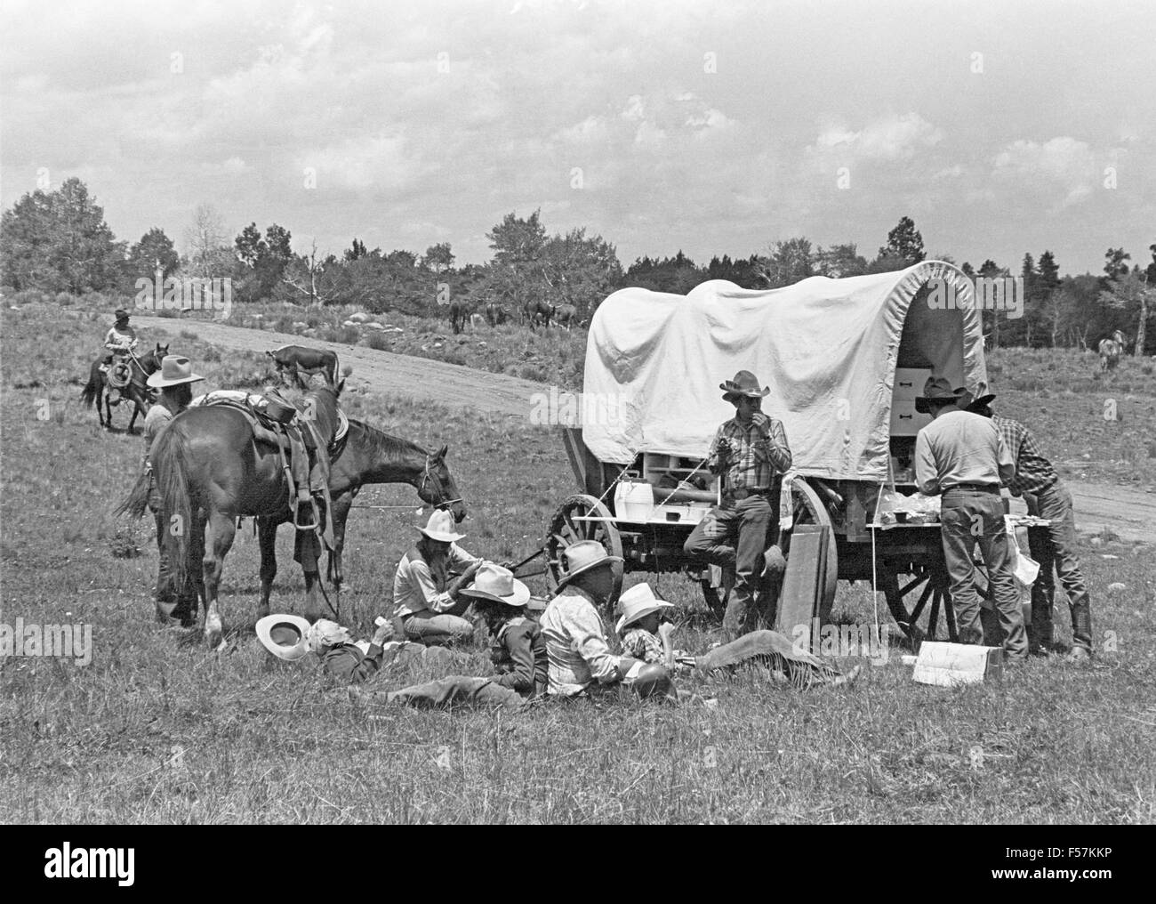 American Chuck Wagon Stock Photos & American Chuck Wagon Stock Images ...
