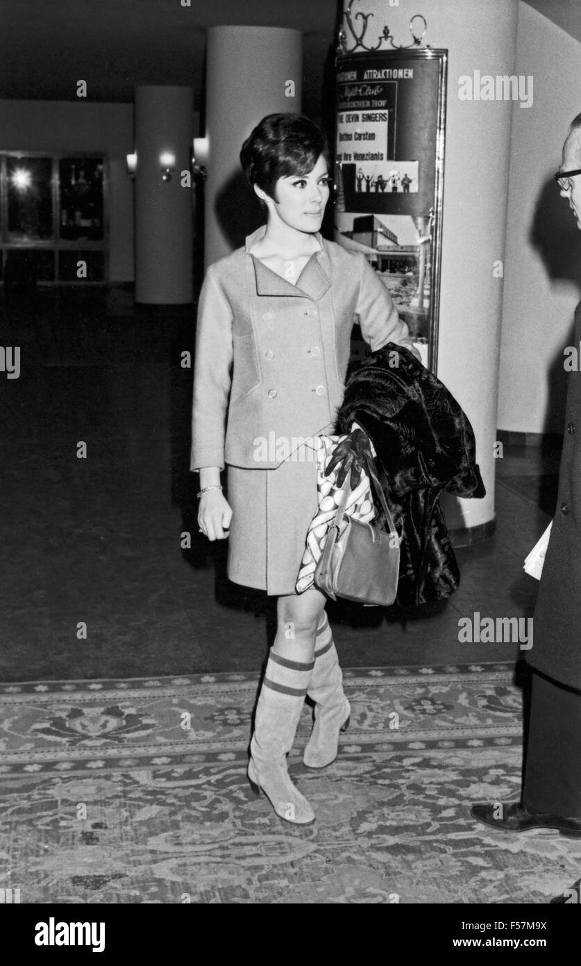 Beverly adams hi-res stock photography and images - Alamy