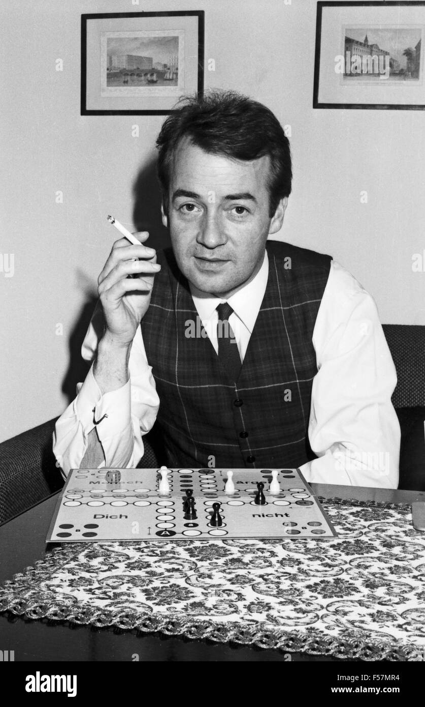 Der deutsche schauspieler und moderator hi-res stock photography and ...