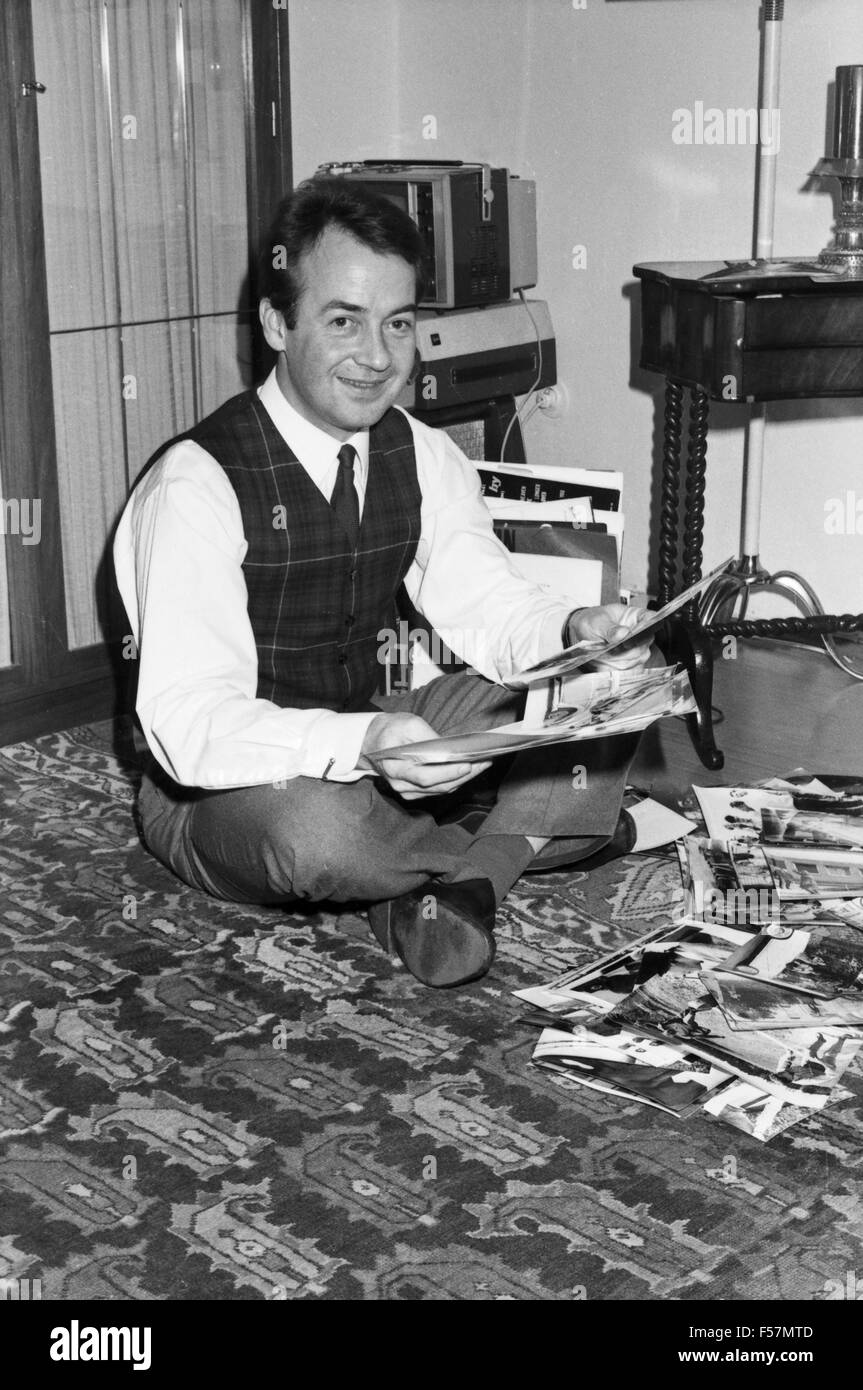 Der deutsche schauspieler und moderator hi-res stock photography and ...