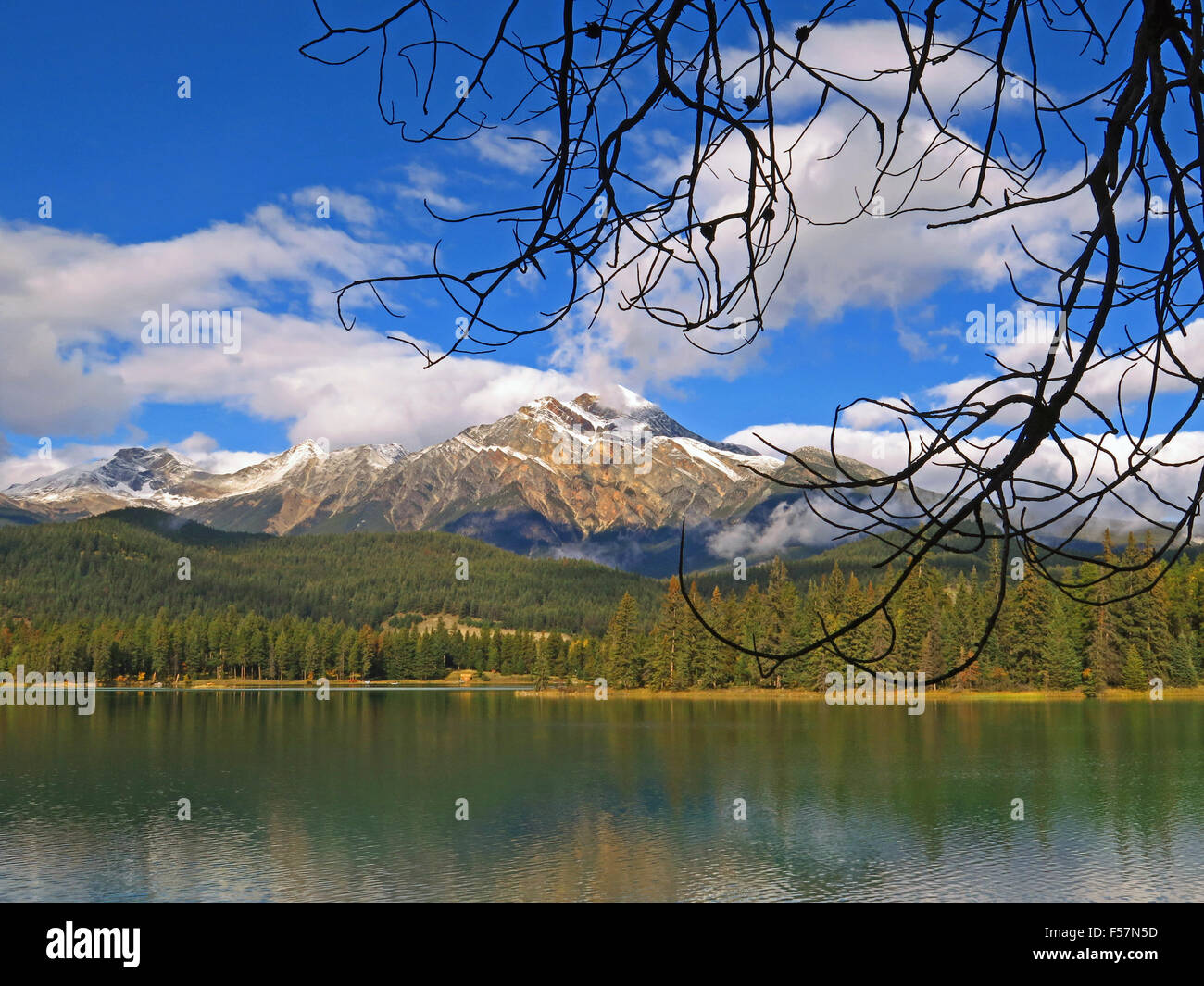 Lake Edith, Jasper National Park, Alberta, Canada Stock Photo - Alamy