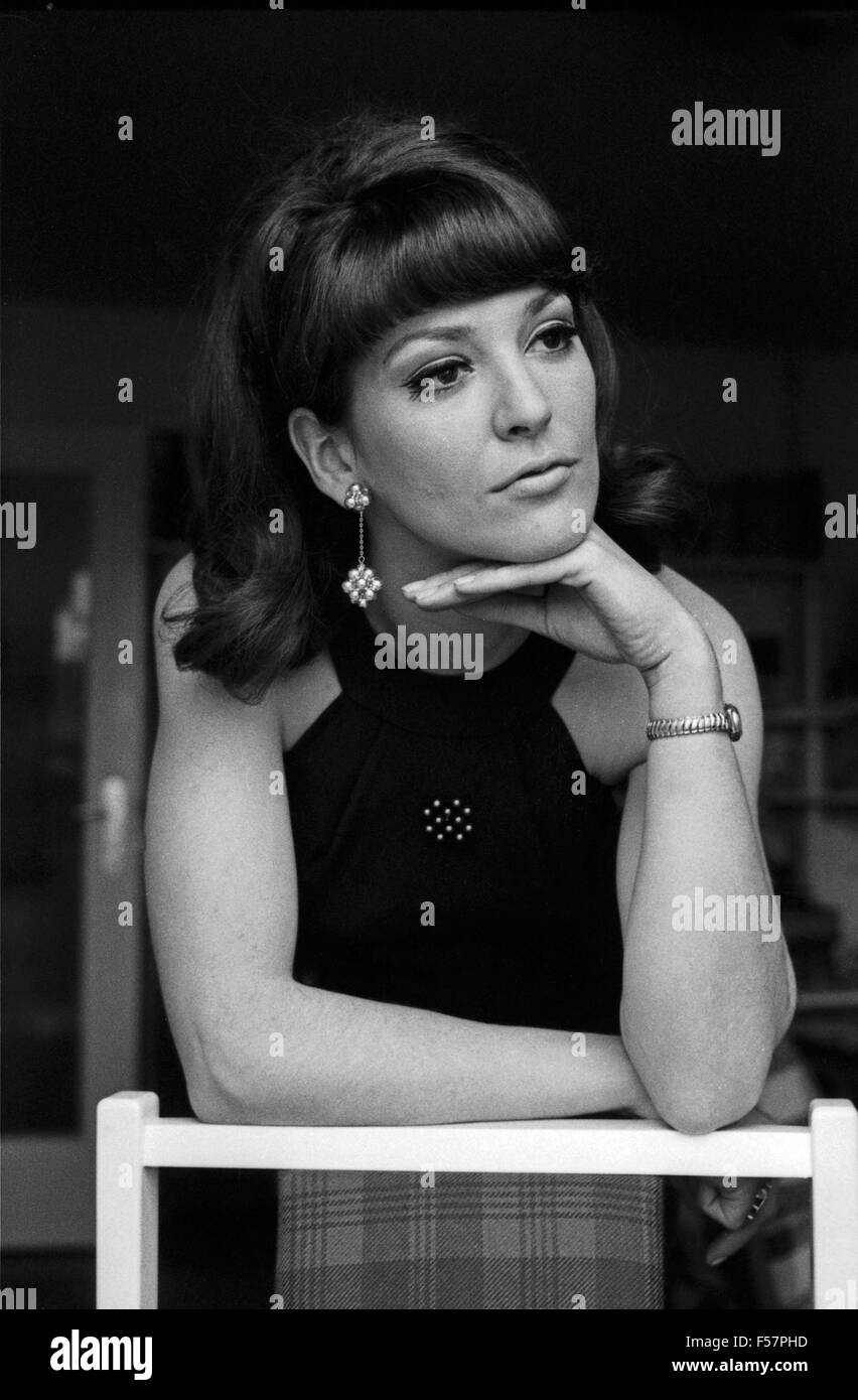 Fashion fotomodel Black and White Stock Photos & Images - Alamy