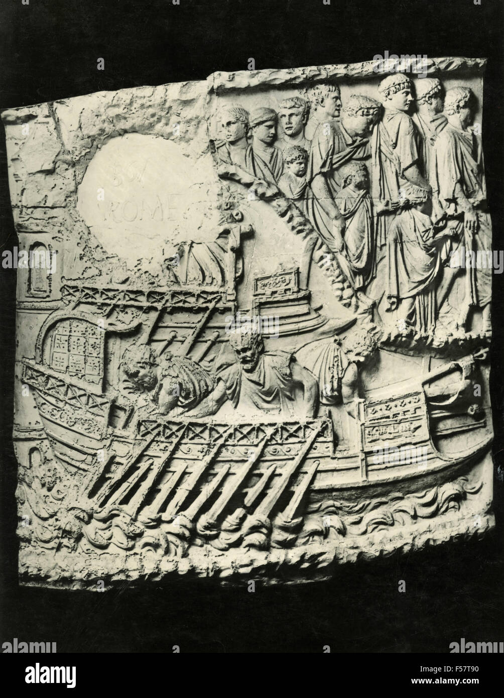 Trajan column women hi-res stock photography and images - Alamy