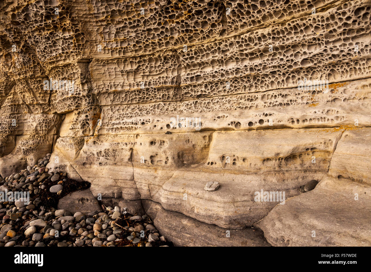 Honeycomb rocks hi-res stock photography and images - Alamy
