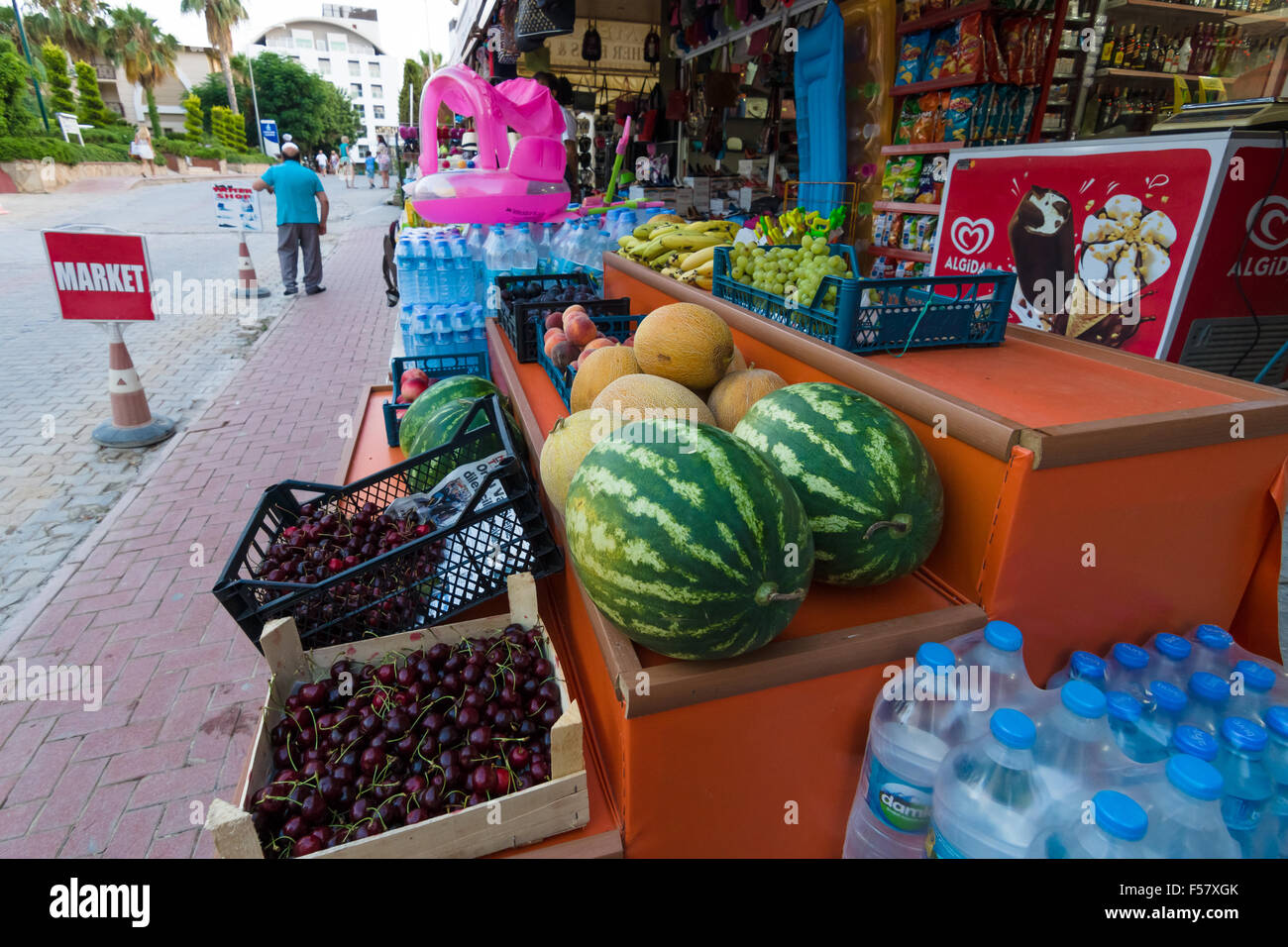 Minimarket hi-res stock photography and images - Alamy