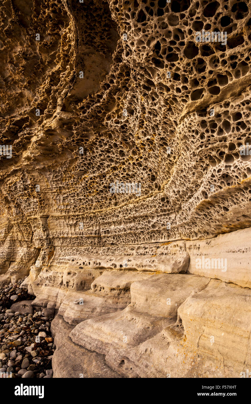 Honeycomb rocks hi-res stock photography and images - Alamy
