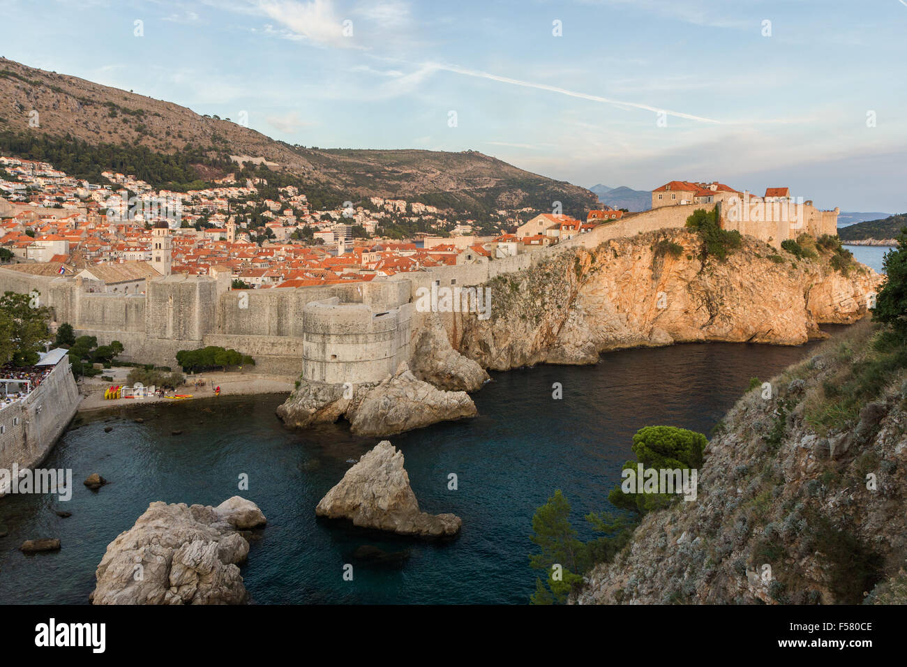 View of the Old Town and City Walls on a steep cliff in Dubrovnik ...