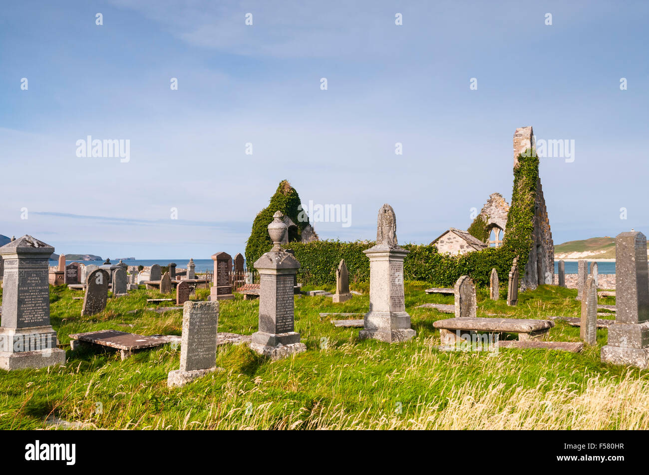 Balnakeil graveyard hi-res stock photography and images - Alamy