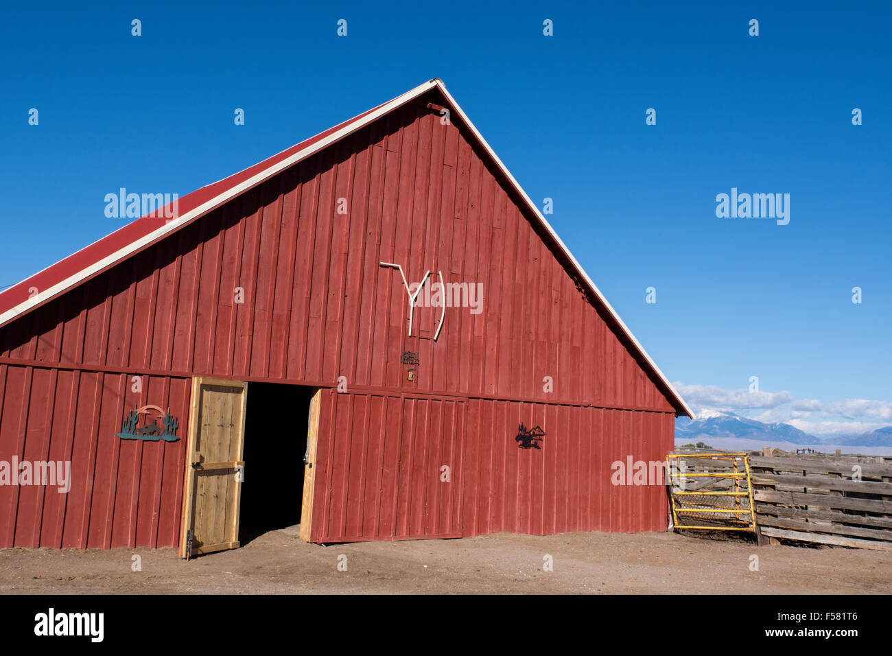 Colorado, Southern Colorado, San Luis Valley, Mosca. 100 year old barn ...