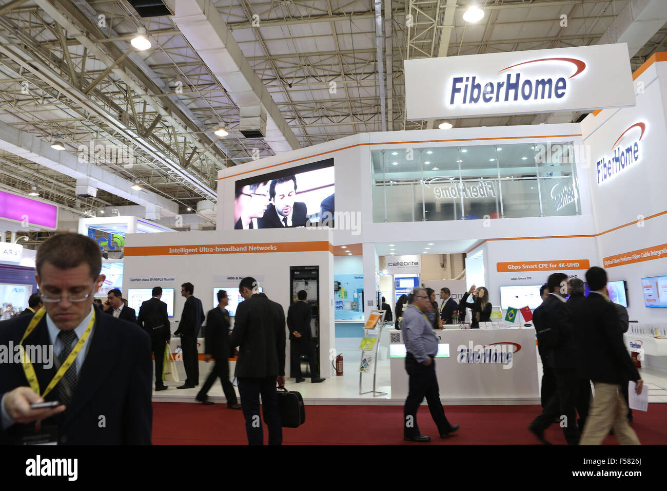 Fiberhome hi-res stock photography and images - Alamy