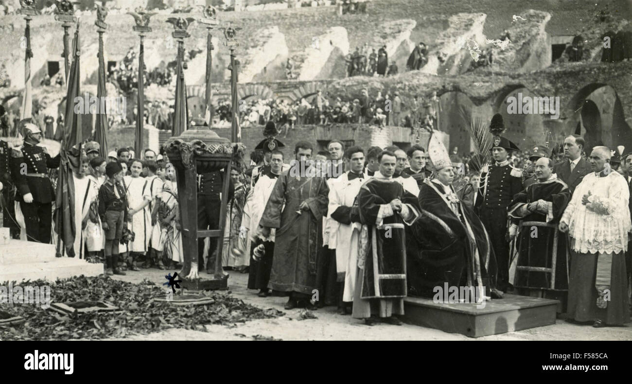 Ceremony theatrical / religious, Rome, Italy Stock Photo - Alamy